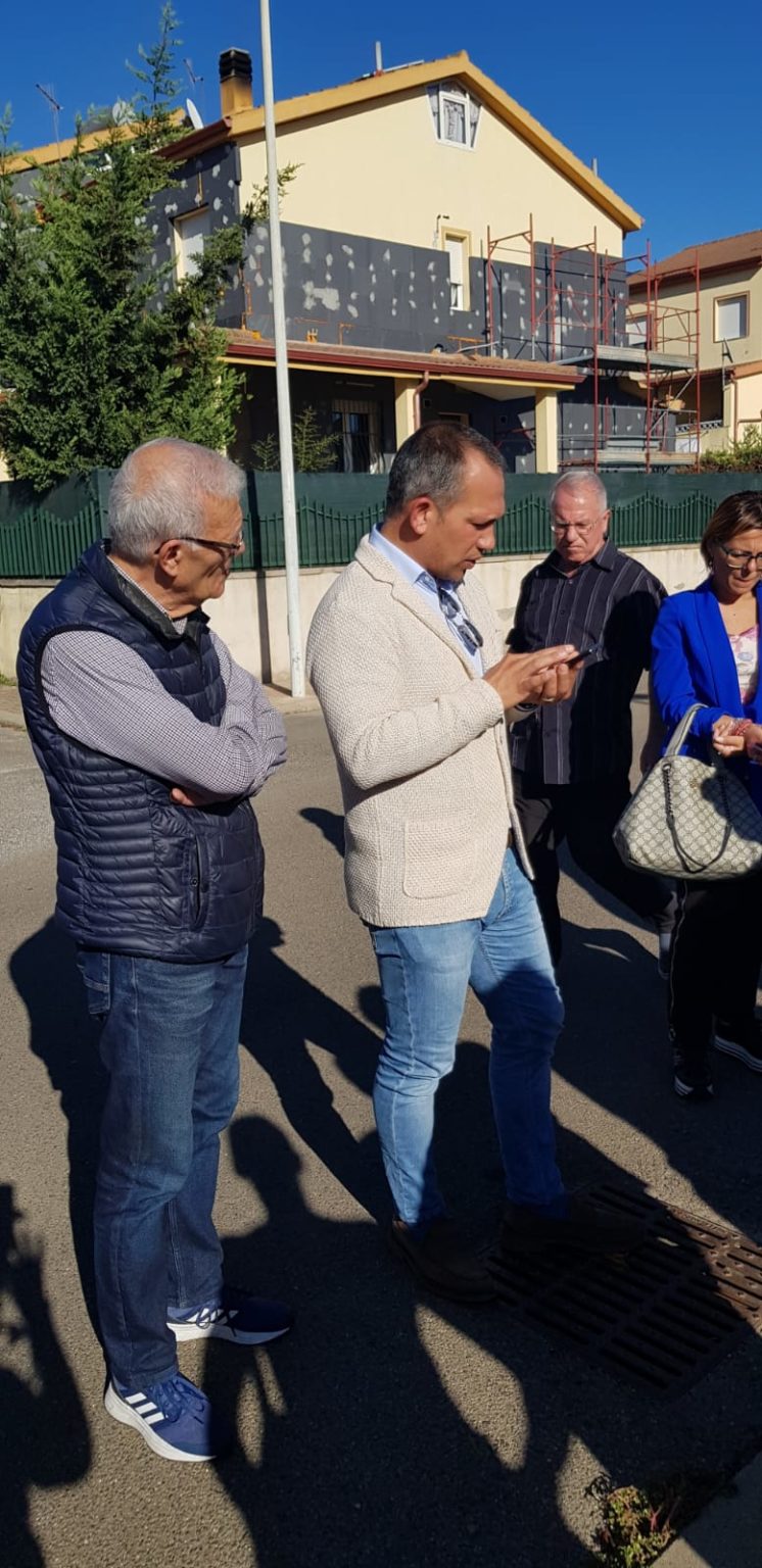 Sopralluogo del vicesindaco Michele Stivaletta e dell'assessore Piero Porcu, ieri pomeriggio in ...